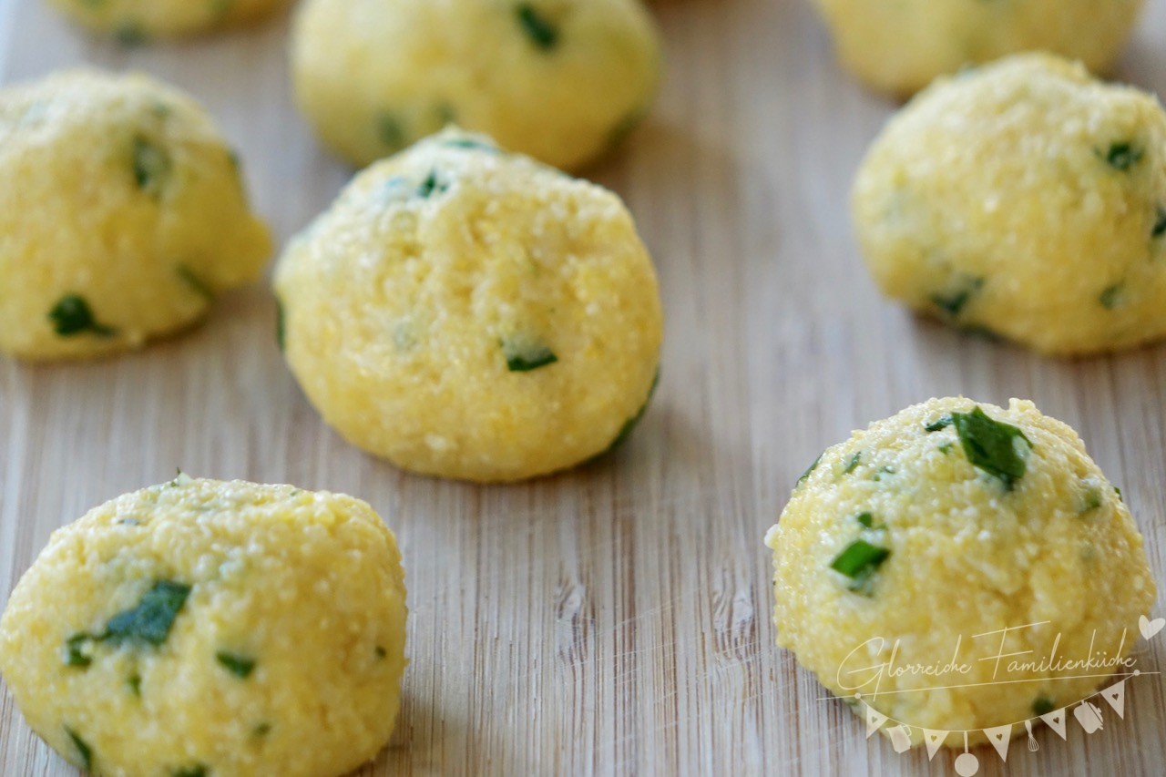 Maisgrießknödel - Glorreiche Familienküche